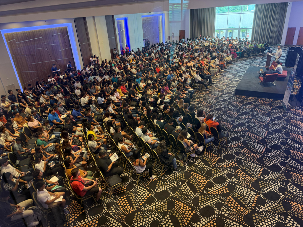 Clase gratuita de inglés para minería: un éxito en la formación de la ...